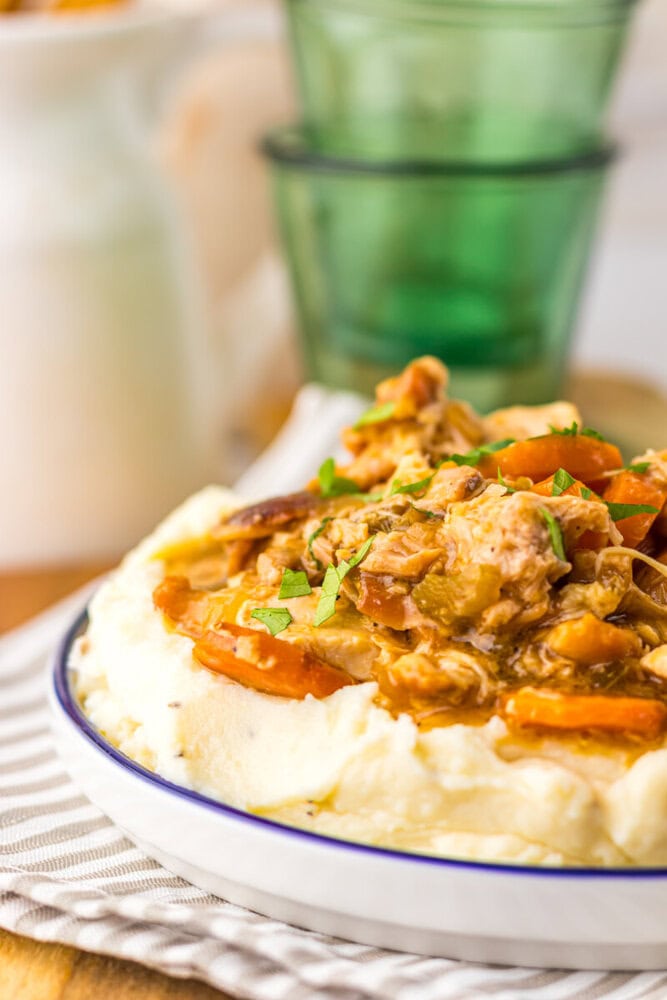 Slow Cooker Chicken Pot Roast - Super Tasty