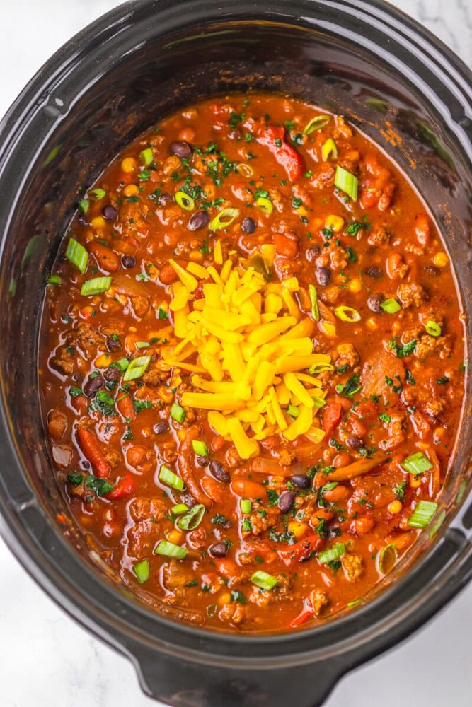 Slow Cooker Root Beer Chili - Super Tasty