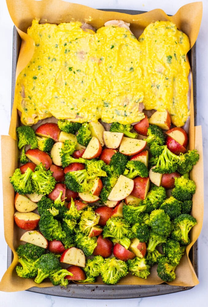 Creamy Parmesan Chicken Sheet Pan - Super Tasty